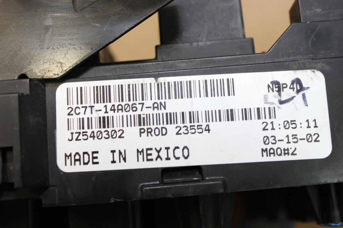 02 03 FORD EXCURSION F-250 F-350 FUSE JUNCTION BOX RELAY MODULE 2C7T-1 ...